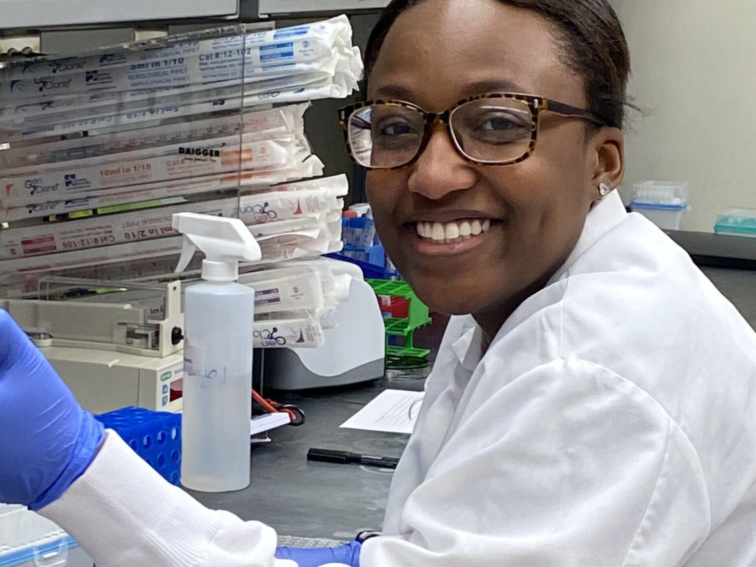 Lab Team – Theriot Microbe Lab